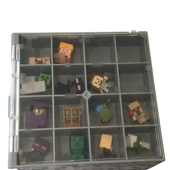 Minecraft | Toys | Minecraft Mini Figure Storage Cube 2 Characters ...